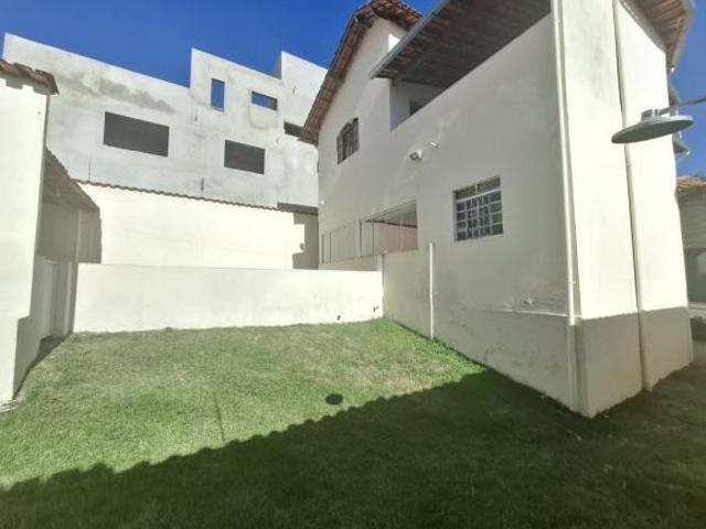 Casa para venda em Vale das Amendoeiras, Contagem