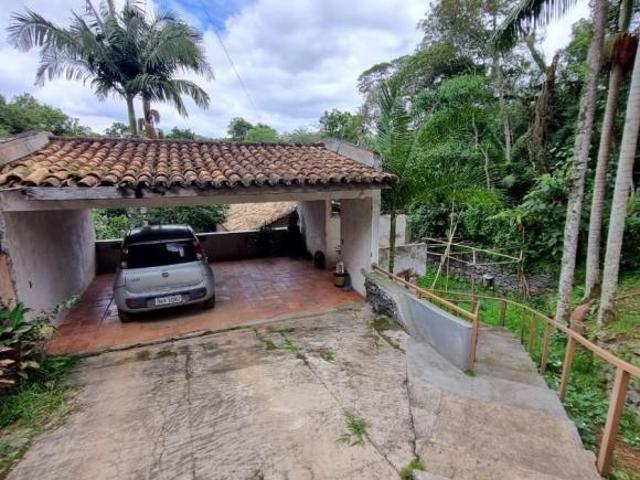 Casa para venda em Vale do Sol com 4 quartos, sendo 1 suíte, 341m²