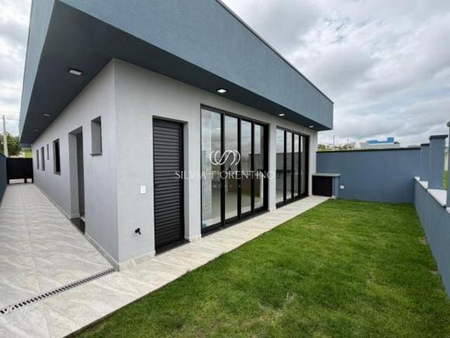 Casa para venda em Vale Dos Cristais de 250.00m² com 2 Quartos, 1 Suite e 1 Garagem