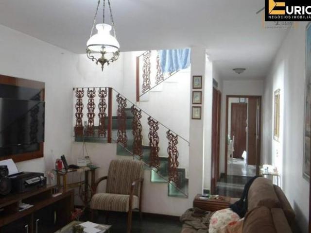 Casa para venda em Vida Nova I de 260.00m² com 5 Quartos e 4 Garagens