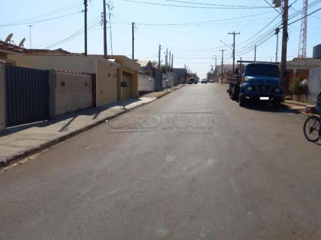 Casa para venda em Vila Tamoio de 225.00m² com 3 Quartos e 1 Garagem