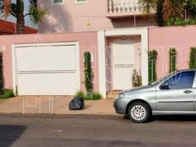 Casa para venda em Vila Tito De Carvalho vila Xavier em Araraquara São Paulo de 275.00m² com 3 Quartos, 2 Suítes e 4 Garagens