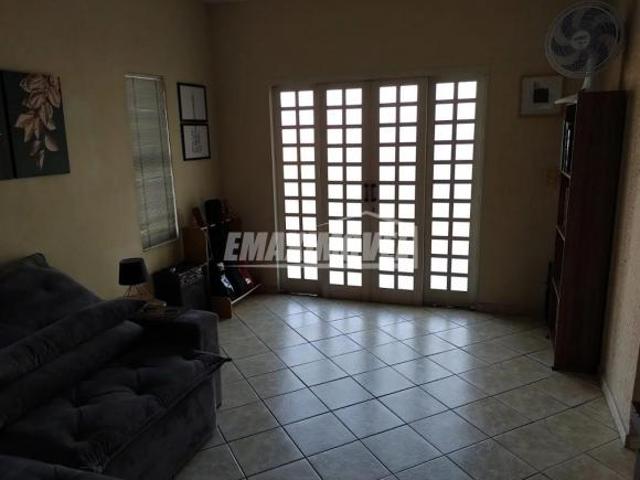 Casa para venda em Vila Trujillo de 229.00m² com 3 Quartos, 1 Suite e 2 Garagens