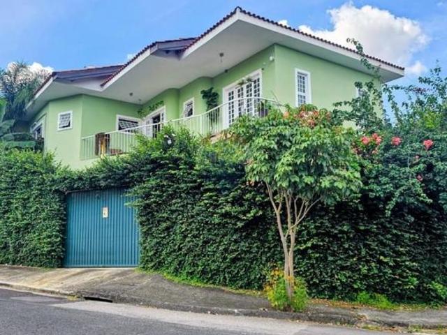 Casa para venda em Vila Trujillo de 391.50m² com 3 Quartos, 1 Suite e 3 Garagens