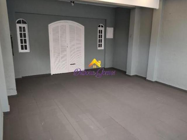 Casa para venda em Vila Valença de 133.00m² com 3 Quartos e 2 Garagens