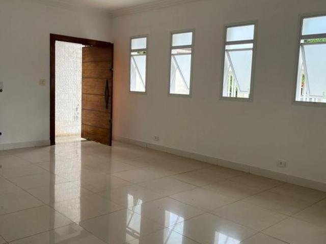 Casa para venda em Vila Valença de 313.00m² com 3 Quartos e 3 Garagens