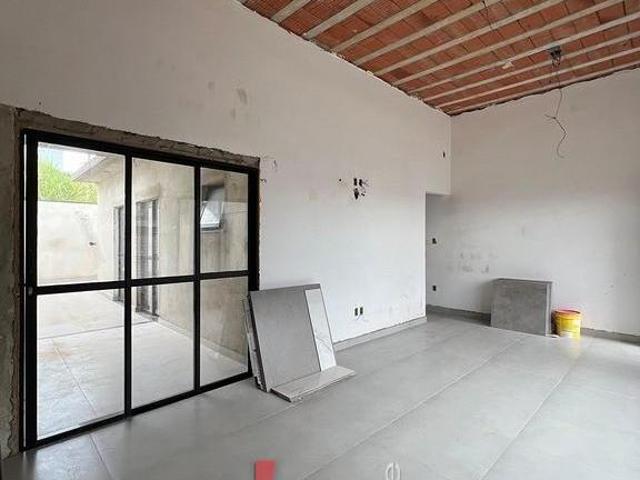 Casa para venda em Vila Verde de 65.00m² com 2 Quartos e 2 Garagens