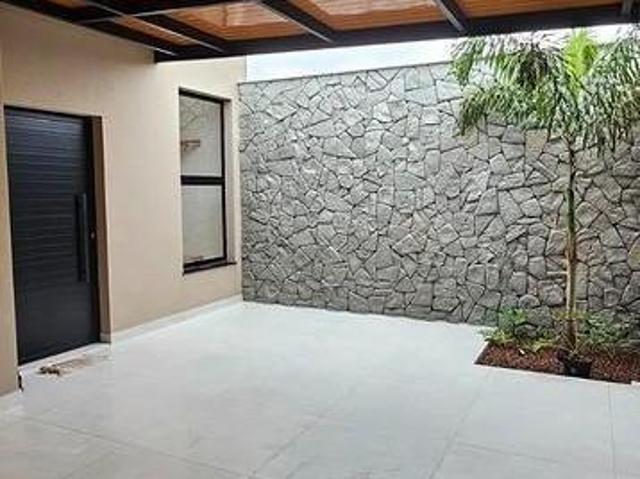 Casa para venda em Vila Verde de 140.00m² com 3 Quartos, 1 Suite e 2 Garagens