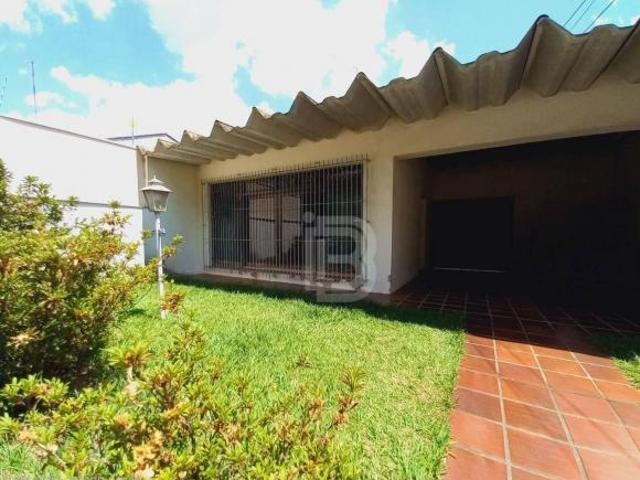 Casa para venda em Vila Vianelo de 191.00m² com 2 Quartos, 1 Suite e 8 Garagens