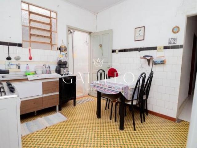 Casa para venda em Vila Vianelo de 270.00m² com 4 Quartos e 3 Garagens
