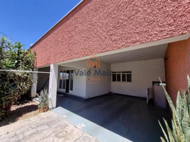 Casa para venda em Vila Washington Beleza de 349.00m² com 4 Quartos, 1 Suite e 5 Garagens