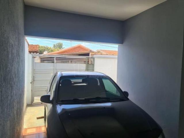 Casa para venda em Vila Xavier de 124.00m² com 2 Quartos e 1 Garagem