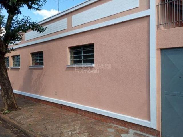 Casa para venda em Vila Xavier vila Xavier de 106.00m² com 3 Quartos e 2 Garagens
