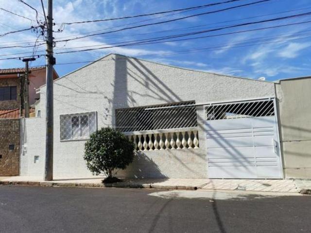 Casa para venda em Vila Xavier vila Xavier de 125.00m² com 3 Quartos, 1 Suite e 3 Garagens