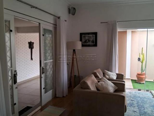 Casa para venda em Vila Xavier vila Xavier de 209.00m² com 3 Quartos, 1 Suite e 2 Garagens