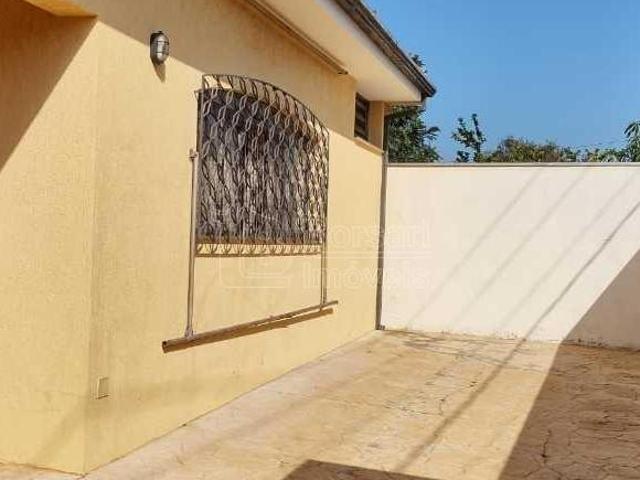 Casa para venda em Vila Xavier vila Xavier de 200.00m² com 3 Quartos, 1 Suite e 5 Garagens