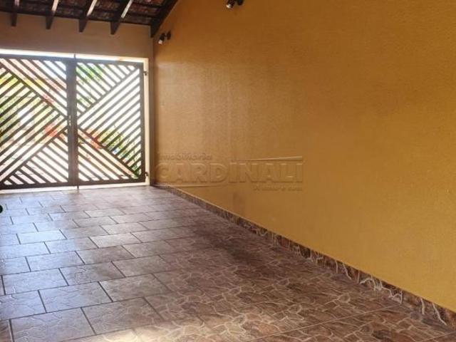 Casa para venda em Vila Xavier vila Xavier de 344.00m² com 3 Quartos, 1 Suite e 3 Garagens