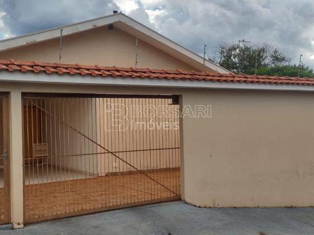 Casa para venda em Vila Yamada de 151.00m² com 3 Quartos, 1 Suite e 3 Garagens