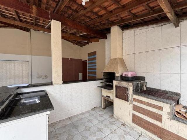 Casa para venda em Vila Aeroporto de 360.00m² com 5 Quartos, 1 Suite e 3 Garagens