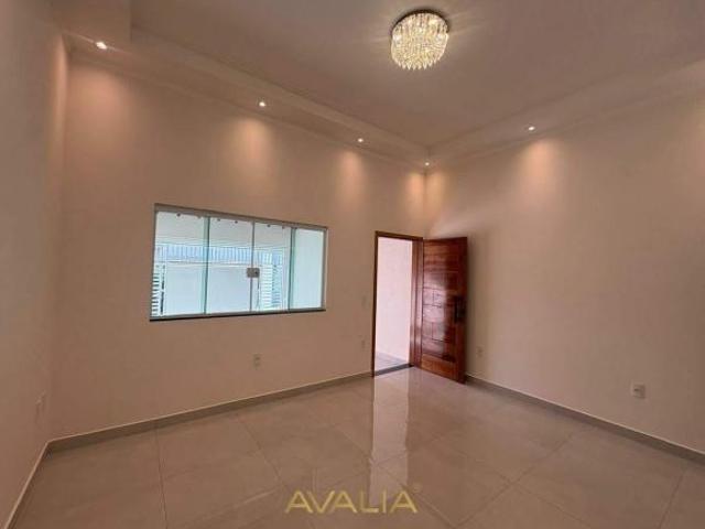 Casa para venda em Jardim Pau Preto de 114.00m² com 3 Quartos, 1 Suite e 2 Garagens
