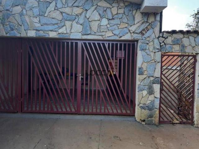 Casa para venda em Vila Albertina de 220.00m² com 5 Quartos, 1 Suite e 2 Garagens