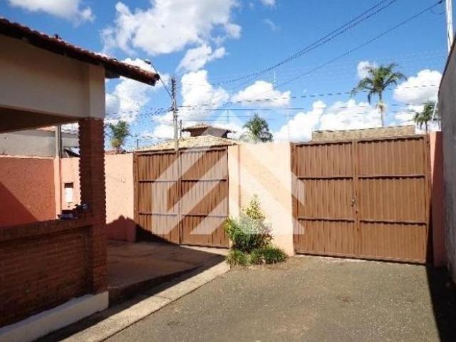 Casa para venda em Vila Alemã de 159.00m² com 3 Quartos e 2 Garagens