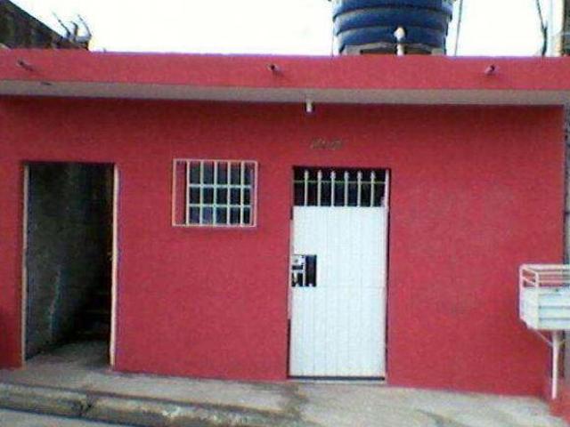 Casa para venda em Vila Anoral de 100.00m² com 1 Quarto e 2 Garagens