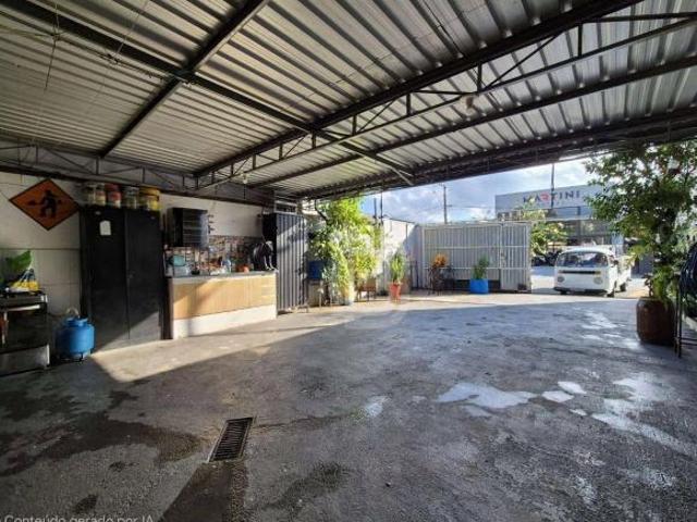 Casa para venda em Vila Angélica de 185.00m² com 1 Quarto e 6 Garagens