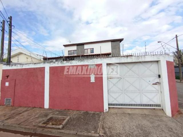 Casa para venda em Vila Angélica de 300.00m² com 3 Quartos, 1 Suite e 6 Garagens