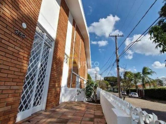 Casa para venda em VILA ANHANGÜERA de 235.00m² com 3 Quartos, 1 Suite e 2 Garagens