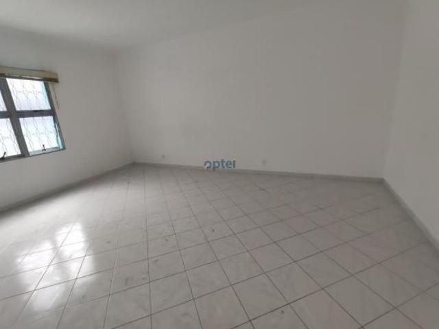 Casa para venda em Vila Assunção de 182.00m² com 6 Quartos e 3 Garagens