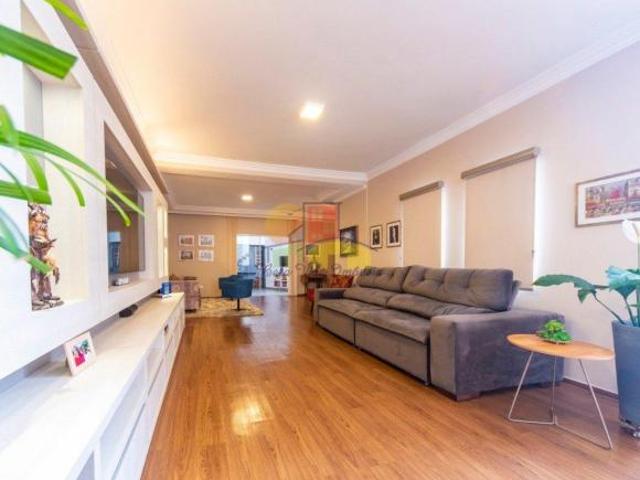 Casa para venda em Vila Assunção de 400.00m² com 4 Quartos, 4 Suites e 8 Garagens