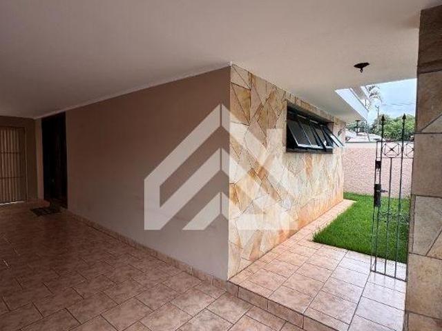 Casa para venda em Santana de 260.00m² com 4 Quartos, 1 Suite e 4 Garagens
