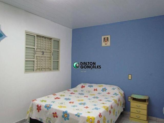 Casa para venda em Vila Avaí de 164.00m² com 3 Quartos, 1 Suite e 2 Garagens