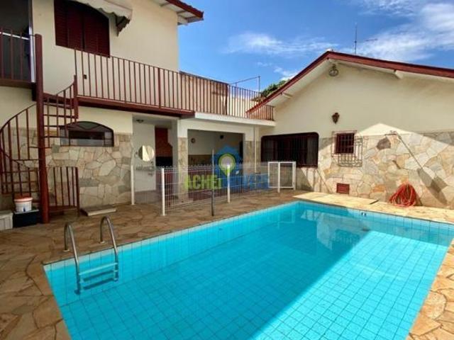 Casa para venda em Vila Bandeirantes de 221.30m² com 3 Quartos, 1 Suite e 2 Garagens