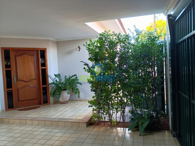 Casa para venda em Vila Bandeirantes em Araçatuba São Paulo de 337.83m² com 3 Quartos, 1 Suíte e 3 Garagens