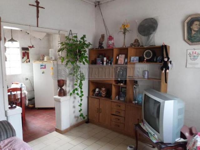 Casa para venda em Vila Barão de 157.00m² com 2 Quartos e 4 Garagens