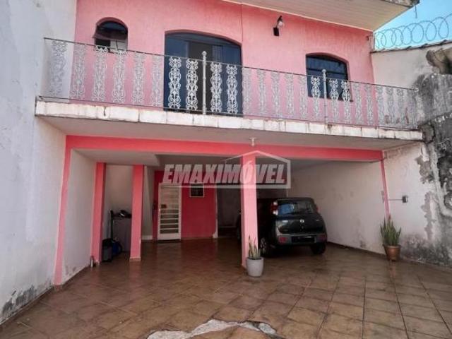 Casa para venda em Vila Barão de 192.00m² com 4 Quartos, 1 Suite e 5 Garagens