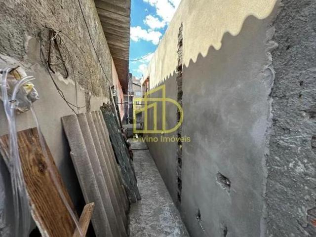 Casa para venda em Vila Barão de 330.00m² com 5 Quartos, 1 Suite e 4 Garagens