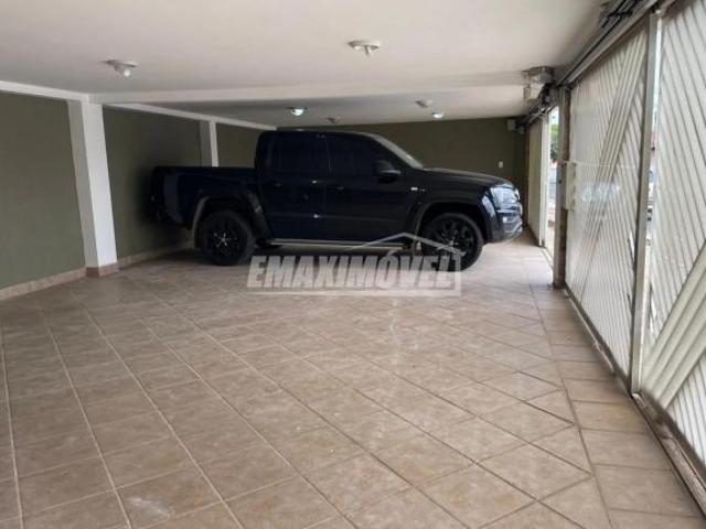 Casa para venda em Vila Barão de 375.00m² com 5 Quartos, 1 Suite e 4 Garagens