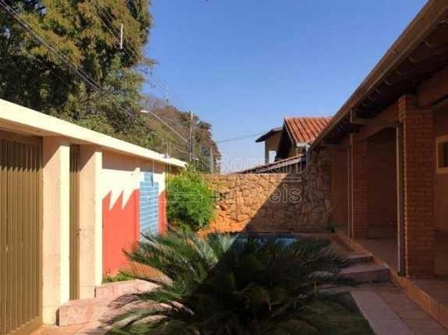 Casa para venda em Vila Bela Vista de 303.00m² com 3 Quartos, 2 Suites e 4 Garagens