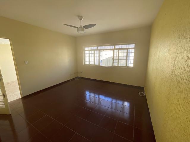 Casa para venda em Vila Bianchi em Mogi Mirim São Paulo de 165.00m² com 3 Quartos e 4 Garagens
