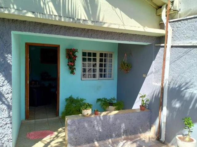 Casa para venda em Vila Bianchi de 250.00m² com 2 Quartos e 1 Garagem