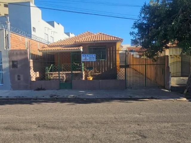 Casa para venda em Vila Boscoli de 220.00m² com 3 Quartos e 1 Garagem