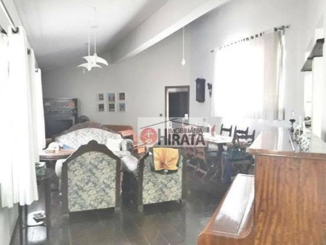Casa para venda em Vila Brandina de 350.00m² com 3 Quartos, 1 Suite e 4 Garagens
