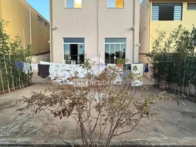 Casa para venda em Vila Brasileira de 214.00m² com 3 Quartos e 2 Garagens