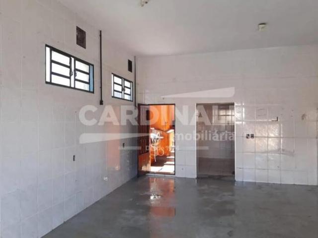 Casa para venda em Vila Brasília de 156.00m² com 2 Quartos e 4 Garagens