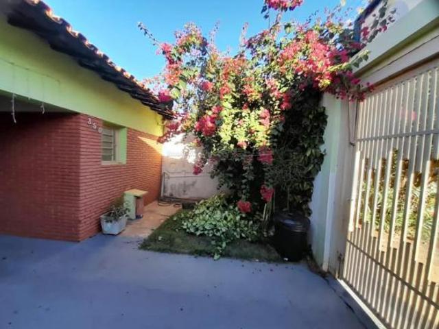 Casa para venda em Vila Brasília de 205.00m² com 3 Quartos e 2 Garagens