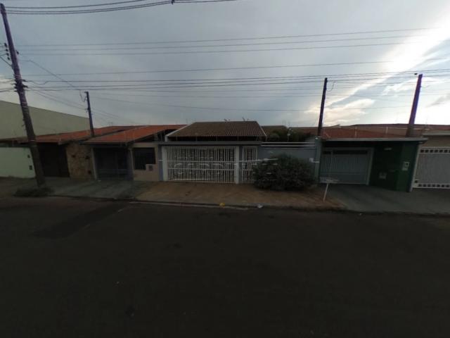 Casa para venda em Vila Brasília em São Carlos São Paulo de 180.00m² com 3 Quartos, 1 Suíte e 7 Garagens
