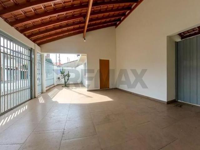 Casa para venda em Vila Bressan de 206.00m² com 3 Quartos e 2 Garagens